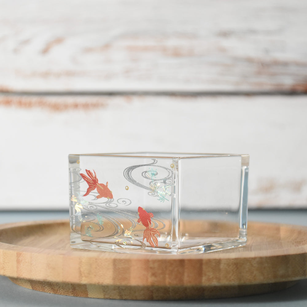 アクリル枡 / 金魚 / KURAND | の酒器・グラス | クラフト酒・日本酒の通販ならKURAND（クランド）